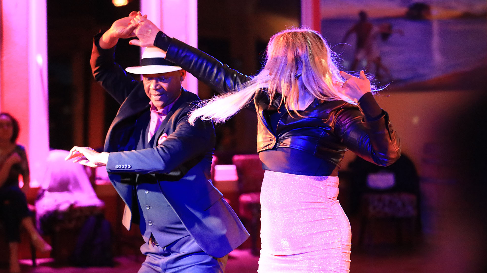 Salsa Tanzen in der Tanzschule aus Hannover, Braunschweig